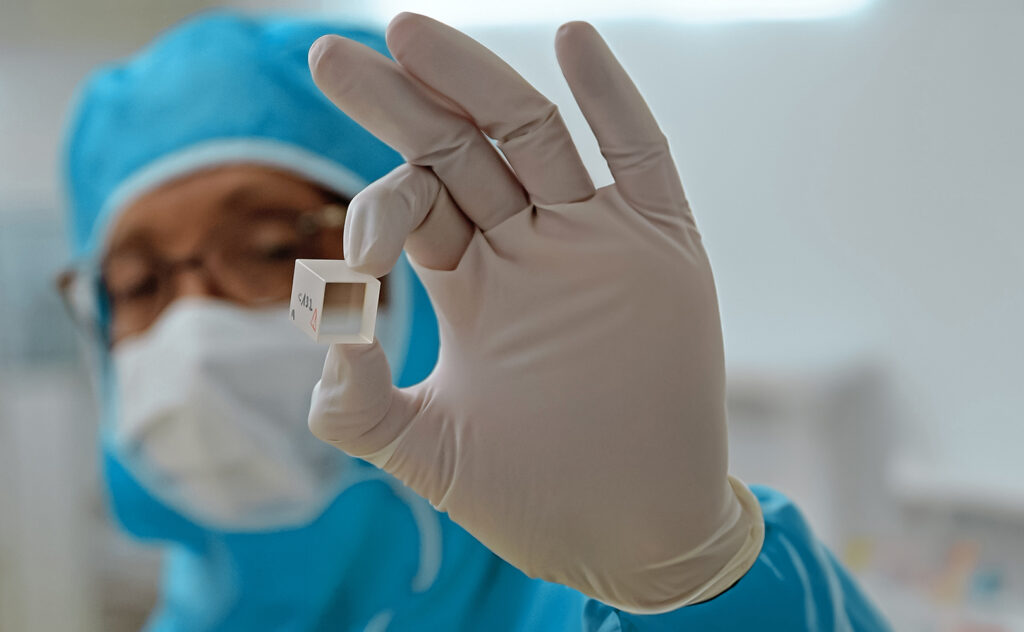 AA Opto-Electronic - Acousto-optic devices and RF drivers