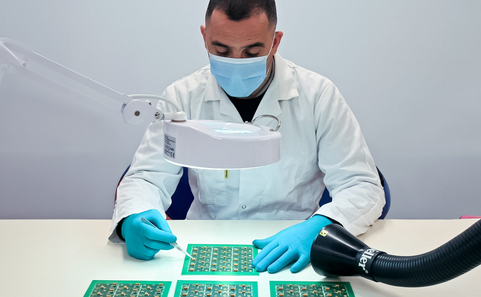 AA OPTO-ELECTRONIC - AA Opto-Electronic